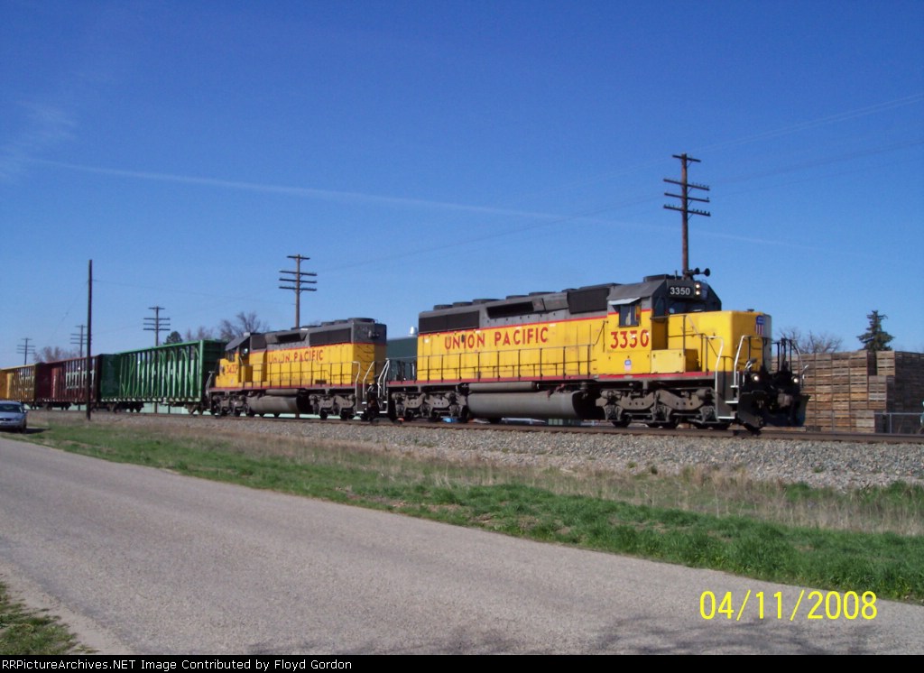 UP 3350 on UP local 43